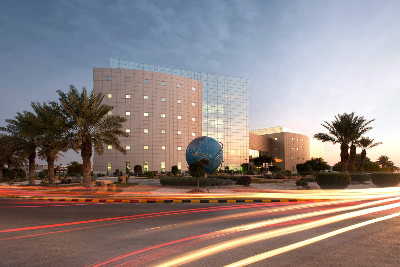 Dcool - DALLAH TRADING ( TRANE ), Jeddah SAUDI ARABIA